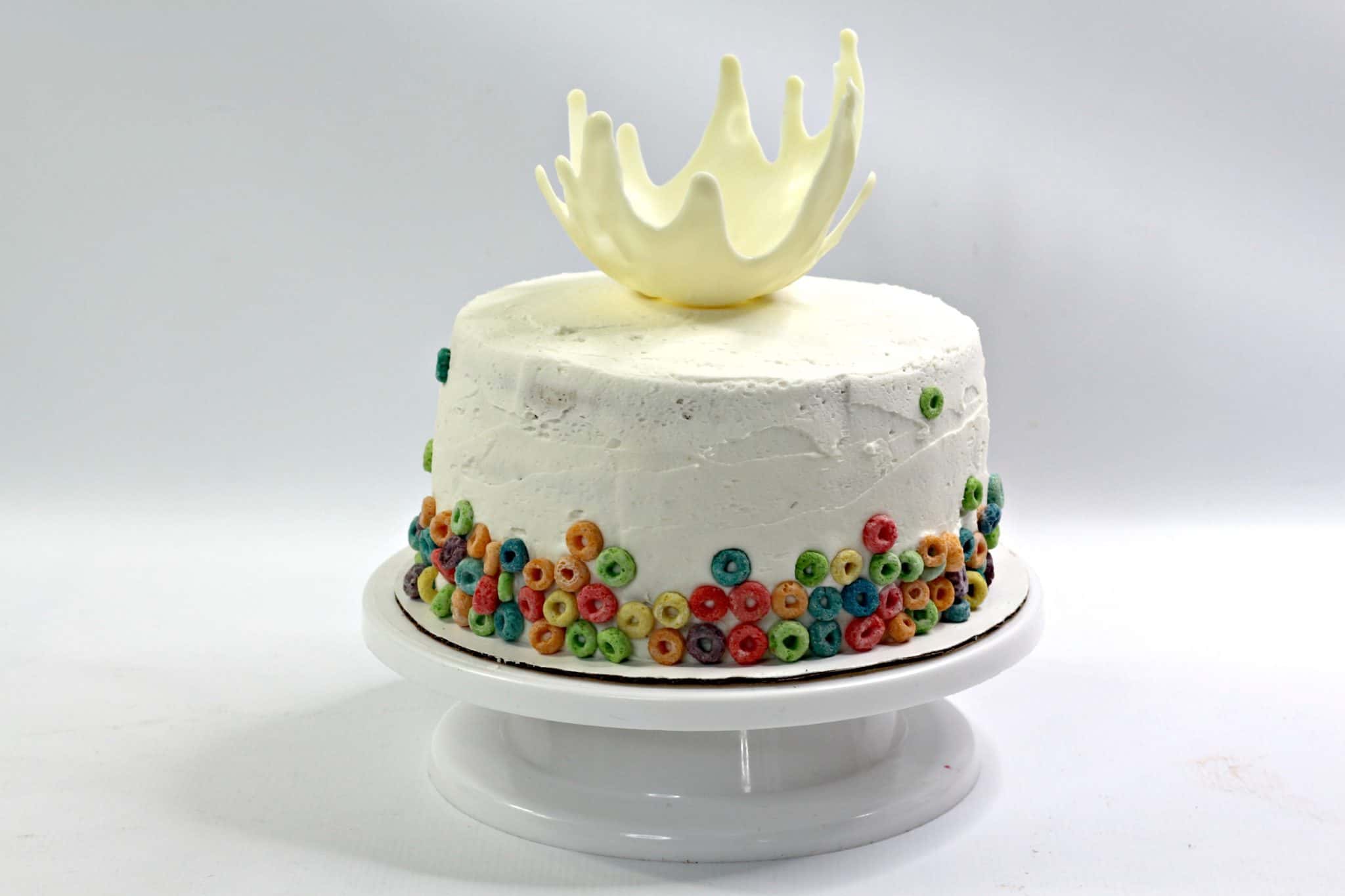 Froot Loops Cereal Cake with White Chocolate Milk Splash - Budget ...