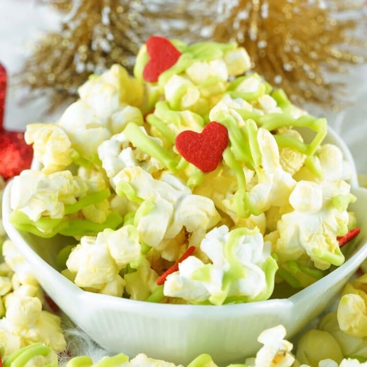 Grinch Popcorn - Budget-friendly Recipes For The Whole Family