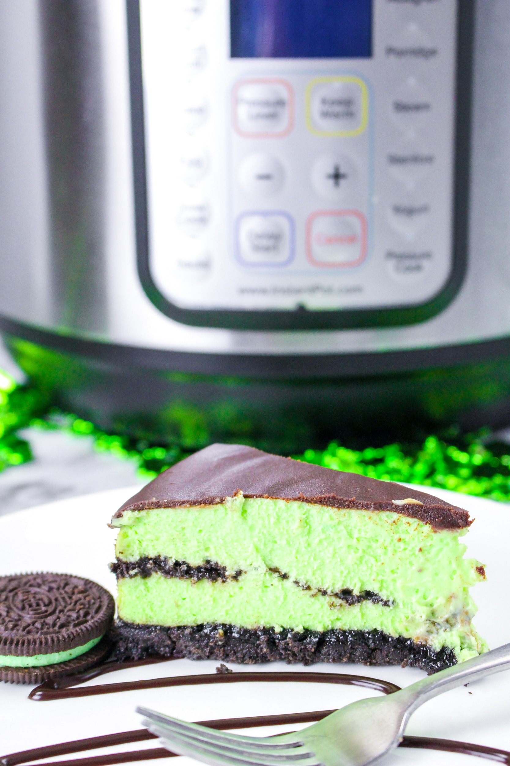 Instant Pot Mint Cheesecake - Mama's On A Budget