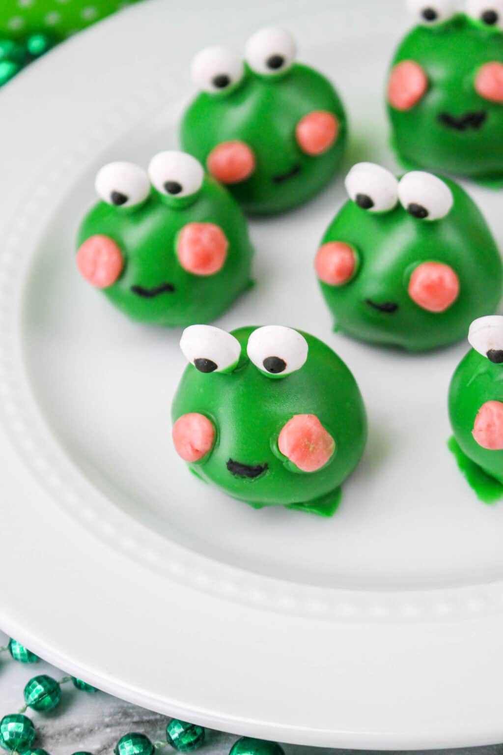 Frog Oreo Balls - Mama's On A Budget