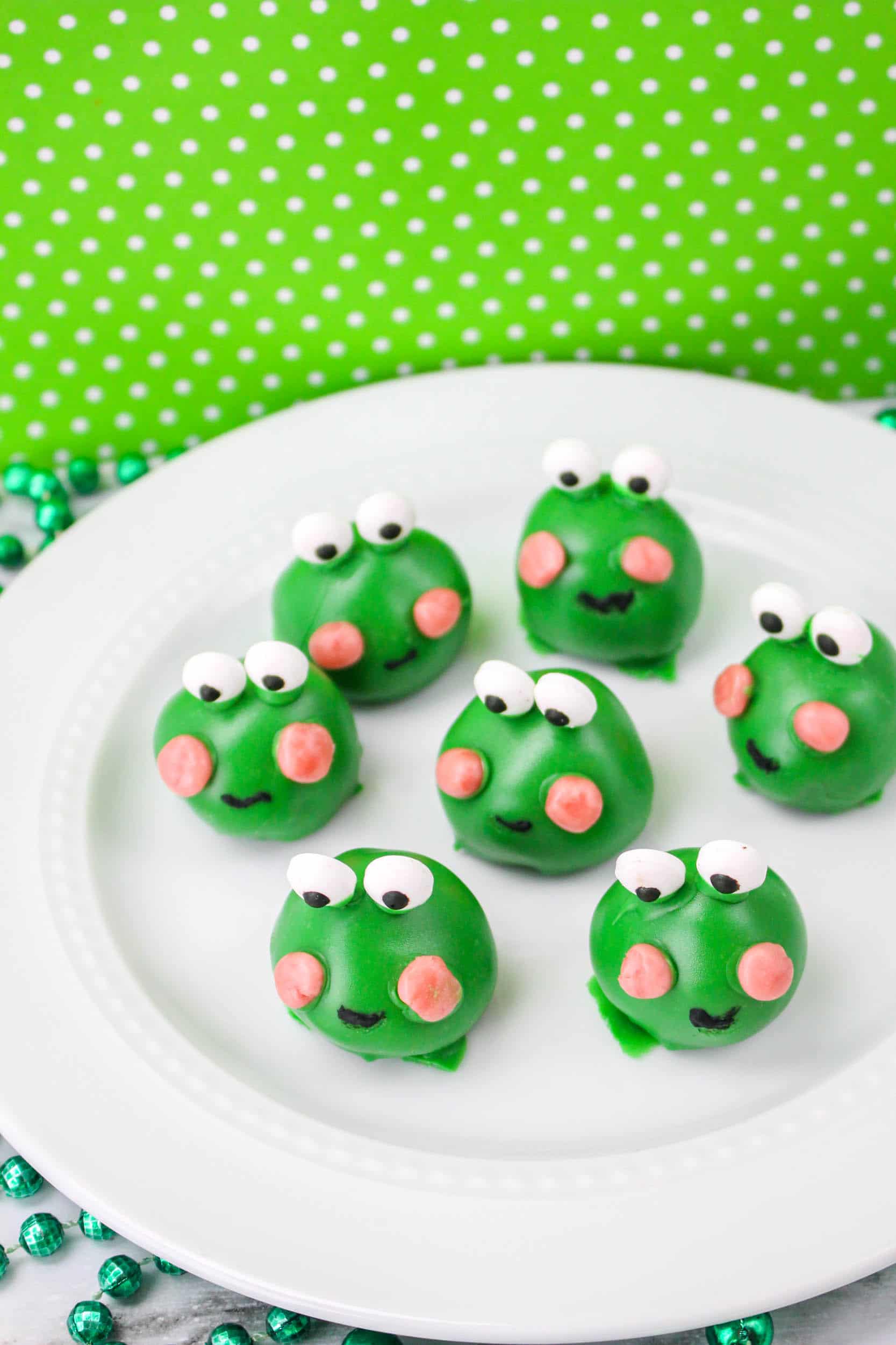 Frog Oreo Balls - Mama's On A Budget