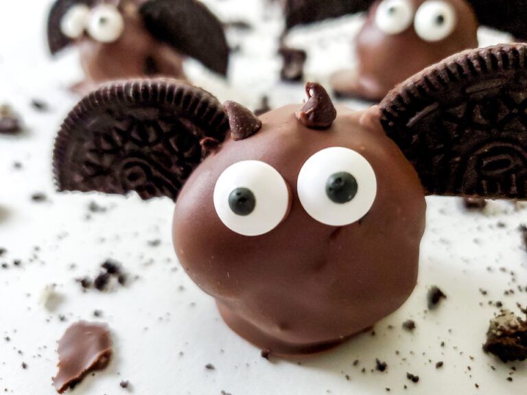 Bat Halloween Oreo Balls - Mama's On A Budget