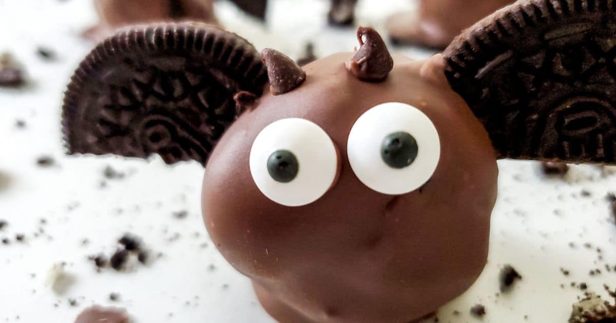Bat Halloween Oreo Balls - Mama's On A Budget
