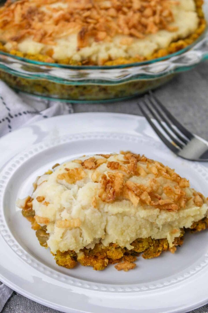Stuffing Crust Turkey Pot Pie - Mama's On A Budget