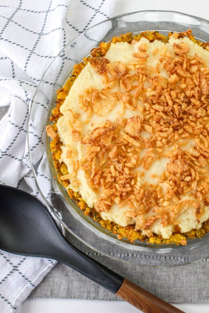 Stuffing Crust Turkey Pot Pie - Mama's On A Budget