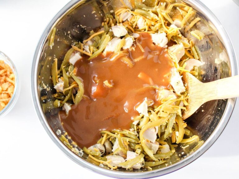 Stuffing Crust Turkey Pot Pie - Mama's On A Budget