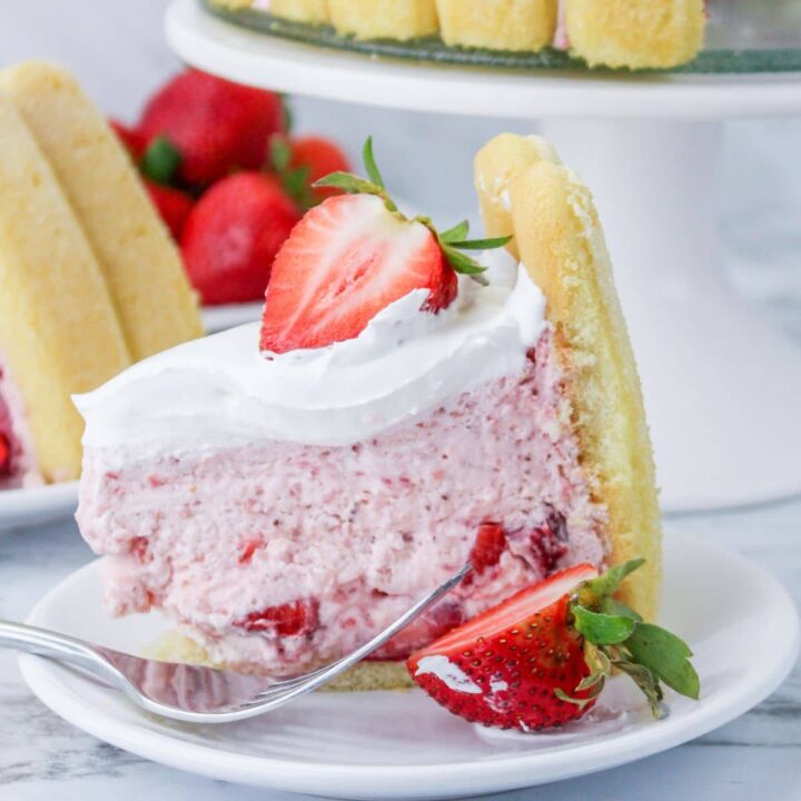 Strawberry Charlotte Cake - Budget-friendly Recipes For The Whole Family