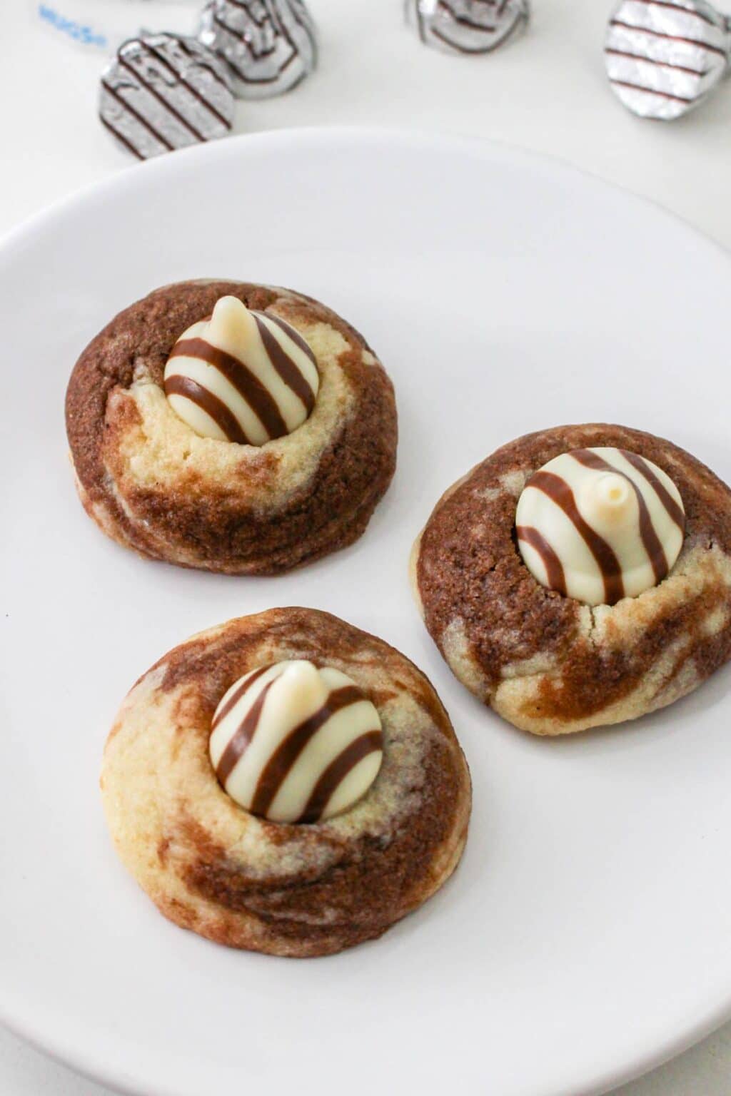 Hershey's Hugs Cookies - Mama's On A Budget