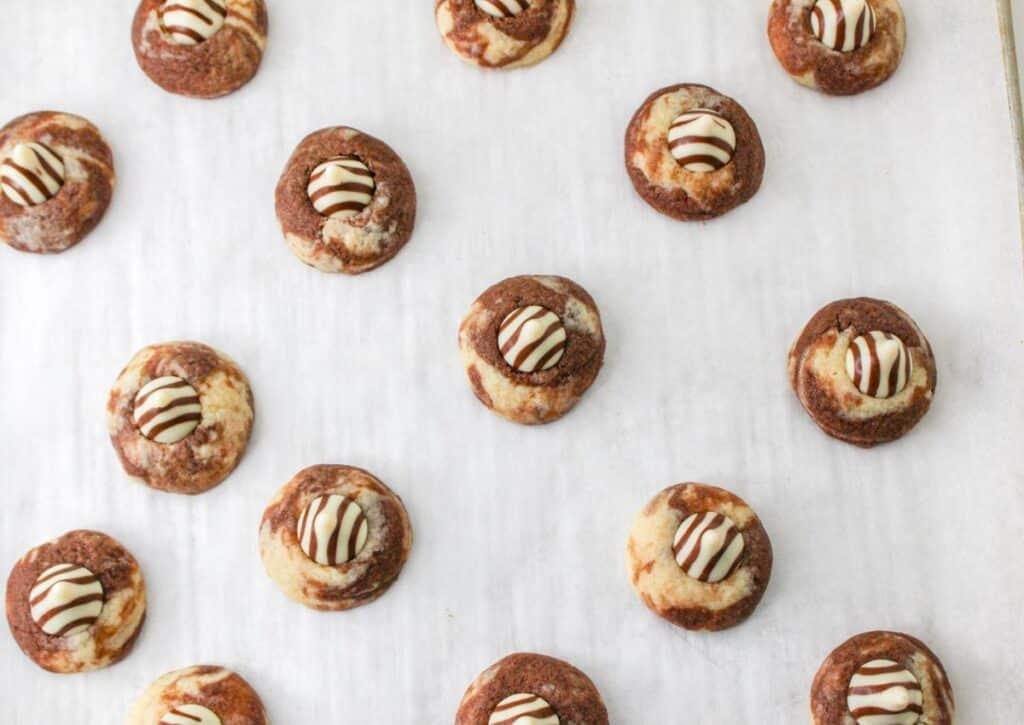 Hershey's Hugs Cookies - Mama's On A Budget