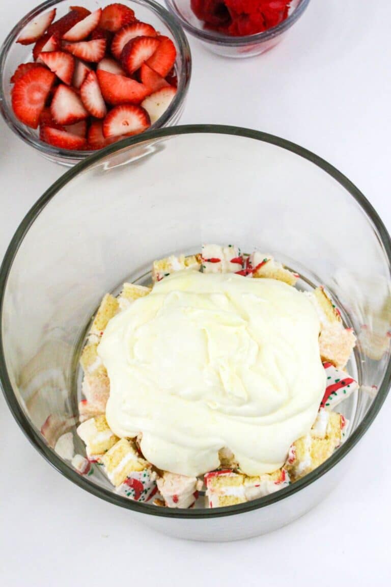 Little Debbie Christmas Tree Cake Trifle - Budget-friendly Recipes For ...