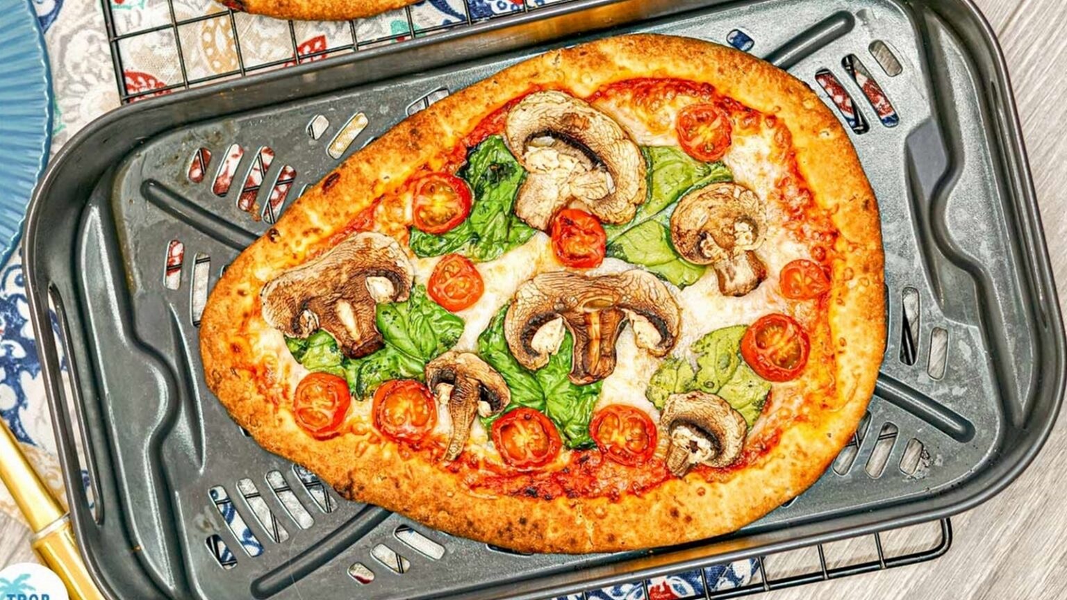 Ultimate Pizza Recipe Collection - Mama's On A Budget