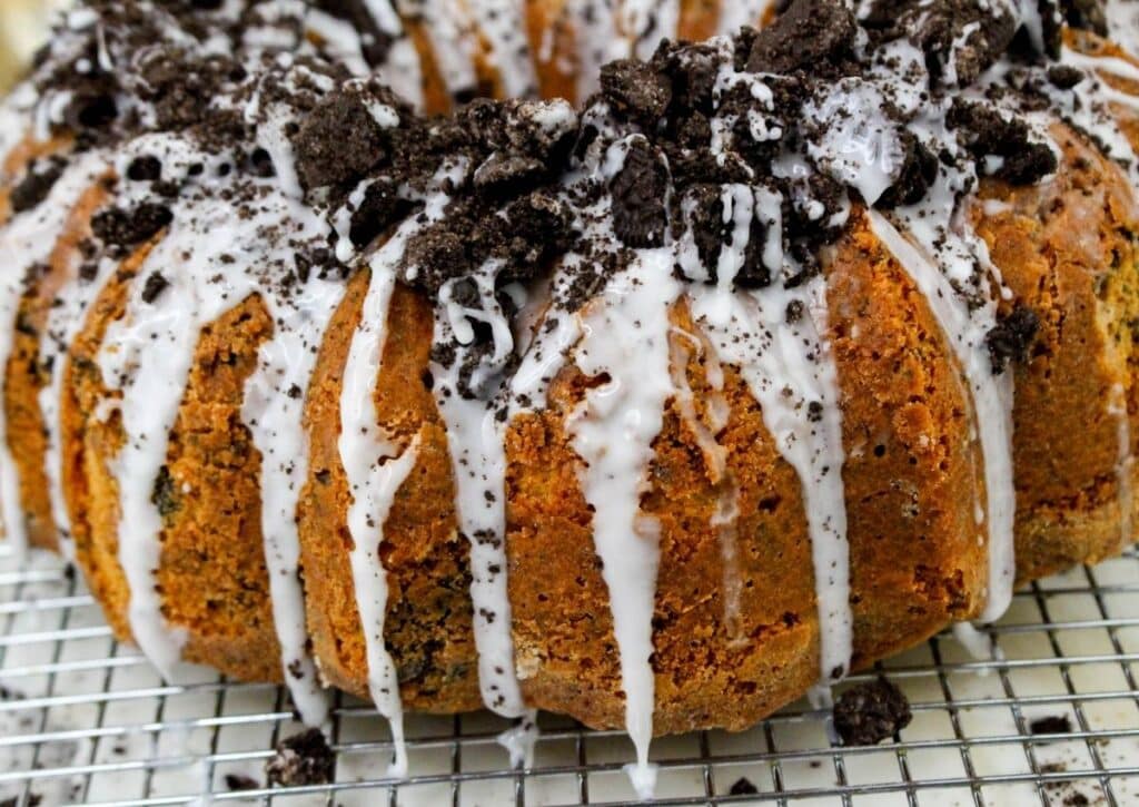 Oreo Pound Cake - Mama's On A Budget