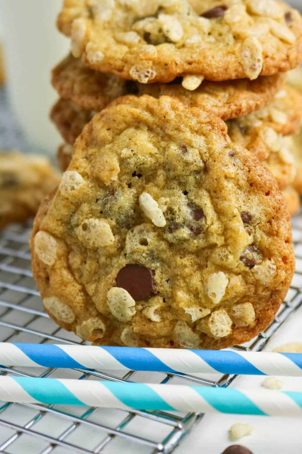 Chocolate Chip Rice Krispies Cookies - Mama's On A Budget