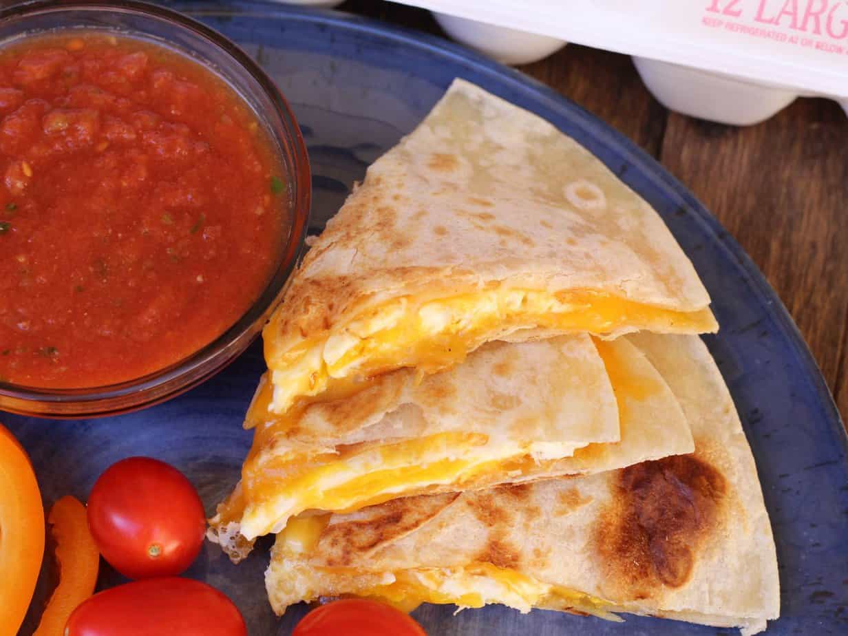 20 Easy Quesadilla Recipes Everyone Will Love - Budget-friendly Recipes ...