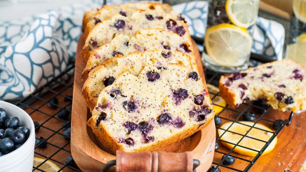 20 Sweet and Easy Blueberry Treats Perfect for Any Time of Day - Budget ...